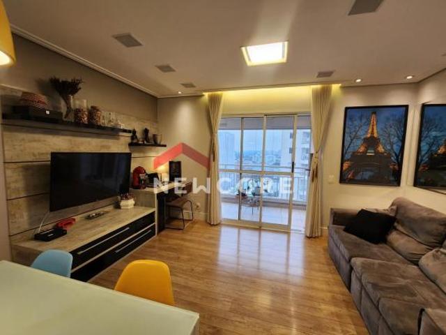 Apartamento em Rua Jacofer Jardim Pereira Leite São Paulo/SP