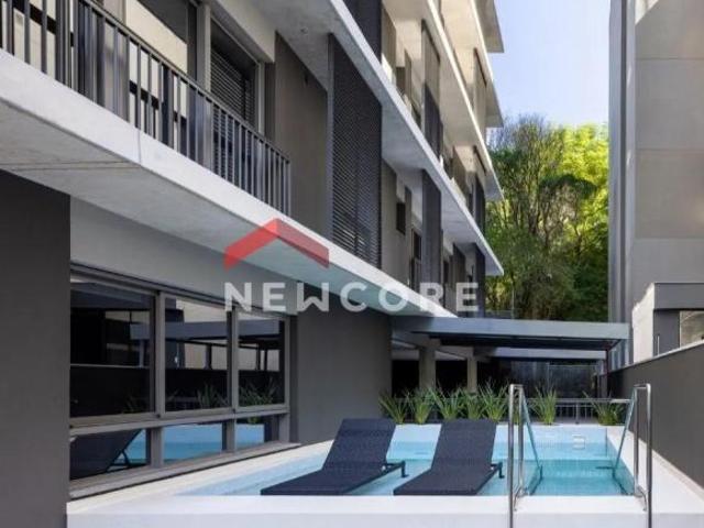 Apartamento em Rua Jaime Telles Petrópolis Porto Alegre/RS