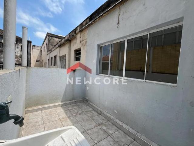 Apartamento em Rua Julio de Mesquita Vila Mathias Santos/SP