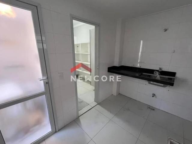 Apartamento em Rua Otelo Rodrigues Franco Canto do Forte Praia Grande/SP