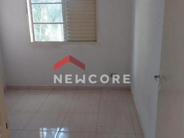 Apartamento em Rua Leonor Chiarion Suppioni Condomínio Berbari II Bragança Paulista/SP
