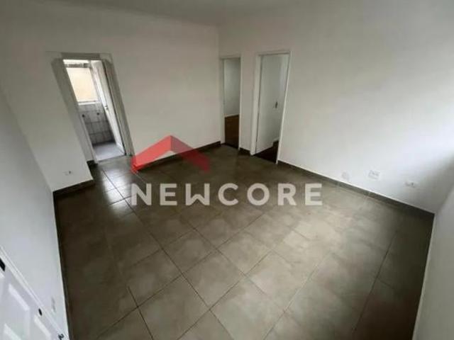 Apartamento em Rua Leonardo Roitman Vila Mathias Santos/SP