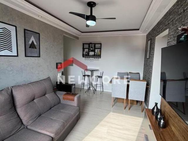 Apartamento em Rua Liberdade Embaré Santos/SP