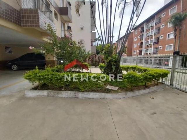Apartamento em Rua Lilases Enseada Guarujá/SP