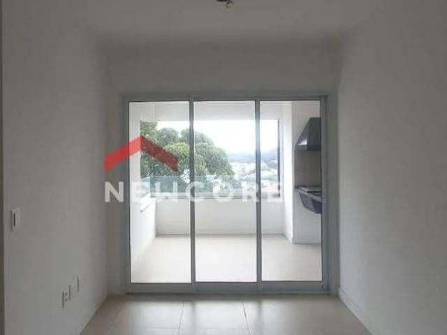Apartamento em Rua Lucinda Ferreira Vila Firmiano Pinto São Paulo/SP