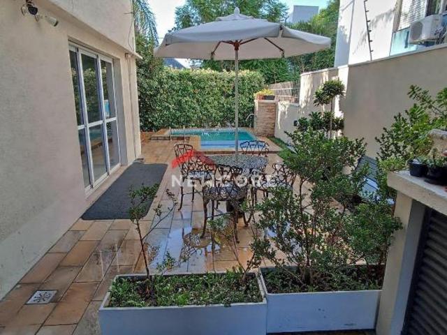 Apartamento em Rua Luiz de Camões Santo Antônio Porto Alegre/RS