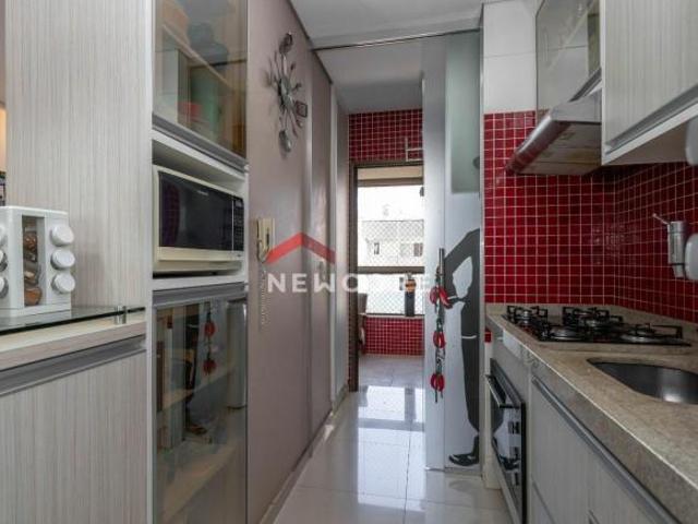 Apartamento em Rua Monte Cáceros Zona 03 Maringá/PR