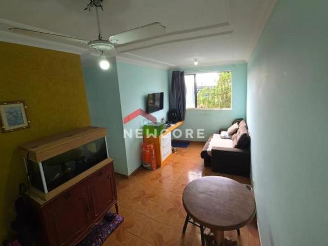 Apartamento em Rua Madre Henriqueta Dominici Lagoa Dourada Londrina/PR