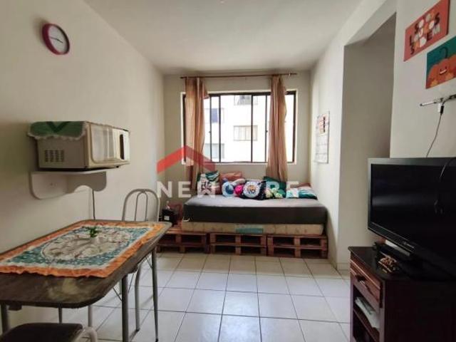 Apartamento em Rua Mandaguari Zona 07 Maringá/PR