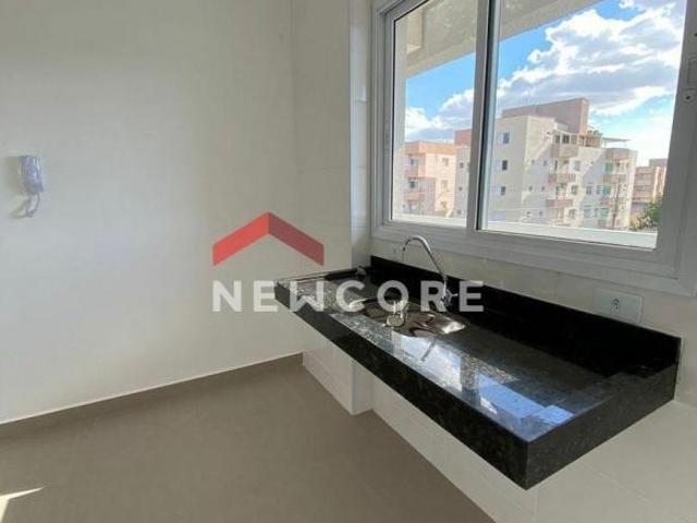 Apartamento em Rua Manoel Ascenço Batista Santa Mônica Uberlândia/MG