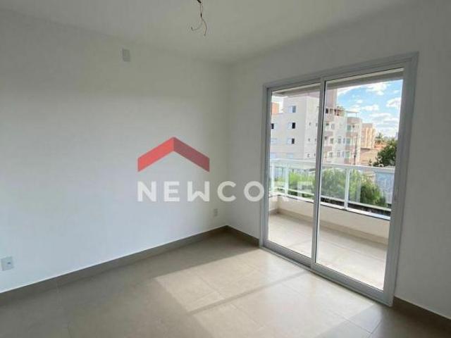 Apartamento em Rua Manoel Ascenço Batista Santa Mônica Uberlândia/MG