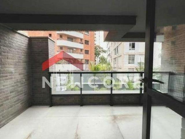 Apartamento em Rua Manuel Guedes Jardim Europa São Paulo/SP