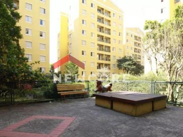 Apartamento em Rua Manuel Jacinto Vila Morse São Paulo/SP