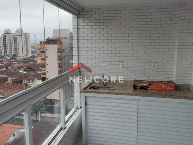 Apartamento em Rua Meinacos Tupi Praia Grande/SP