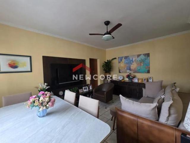 Apartamento em Rua Messia Assú Itararé São Vicente/SP
