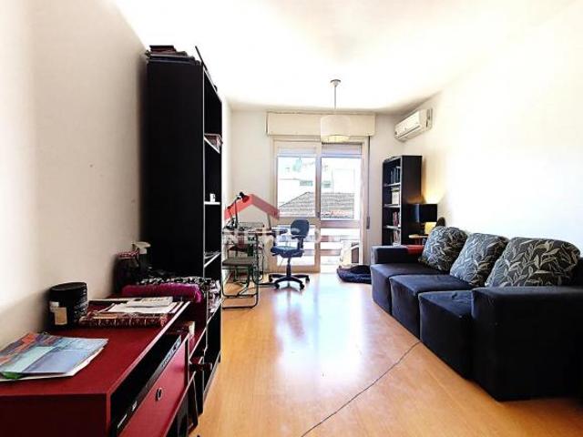 Apartamento em Rua Mucio Teixeira Menino Deus Porto Alegre/RS