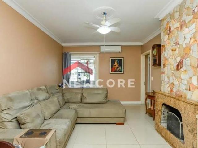 Apartamento em Rua Mucio Teixeira Menino Deus Porto Alegre/RS