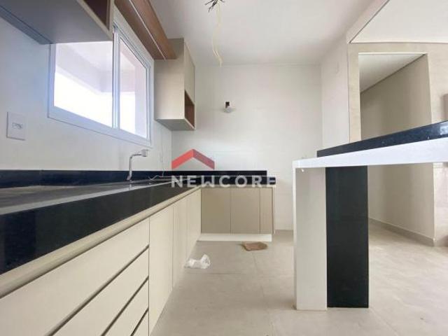 Apartamento em Rua Nordau Gonçalves de Melo Santa Mônica Uberlândia/MG