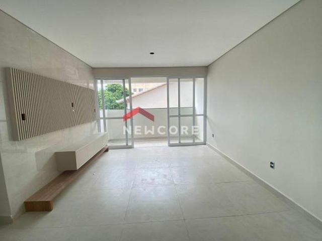 Apartamento em Rua Nordau Gonçalves de Melo Santa Mônica Uberlândia/MG