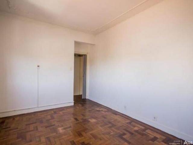 Apartamento em Rua São Carlos Floresta Porto Alegre/RS