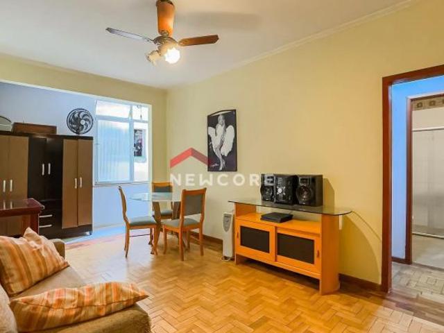 Apartamento em Rua Santo Antônio Floresta Porto Alegre/RS