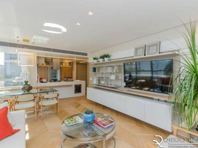 Apartamento em Rua Santo Inácio Moinhos de Vento Porto Alegre/RS