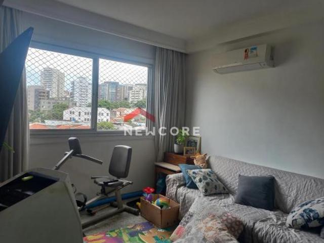 Apartamento em Rua Sucuriú Vila Ida São Paulo/SP