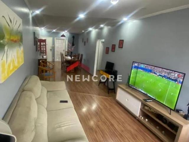 Apartamento em Rua Paraíba Pompéia Santos/SP