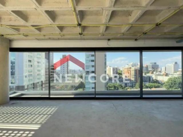 Apartamento em Rua Pedro Chaves Barcelos Auxiliadora Porto Alegre/RS