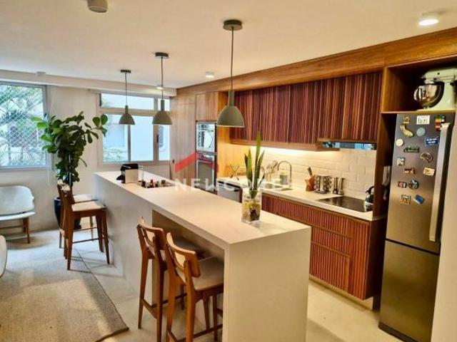 Apartamento em Rua Pedroso Alvarenga Itaim Bibi São Paulo/SP