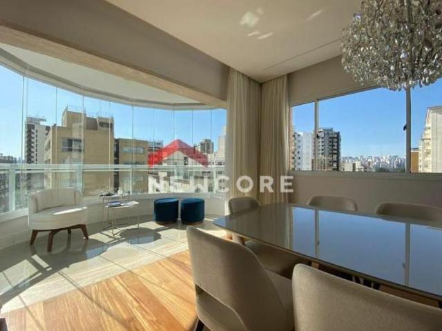 Apartamento em Rua Pedroso Alvarenga Itaim Bibi São Paulo/SP