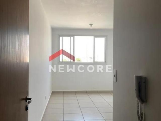 Apartamento em Rua Pioneira Maria Aparecida Araújo de Siqueira Loteamento Sumaré Maringá/PR