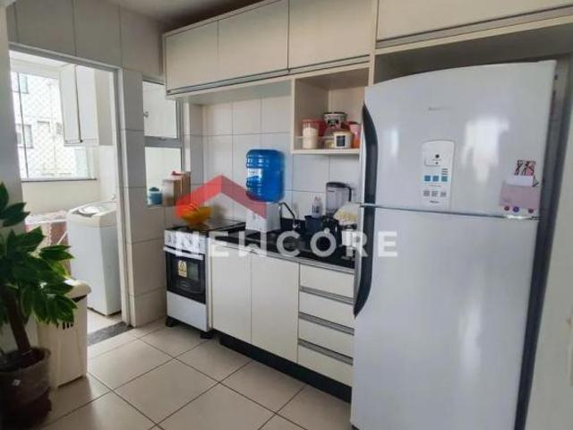 Apartamento em Rua Pioneira Maria Aparecida Araújo de Siqueira Loteamento Sumaré Maringá/PR