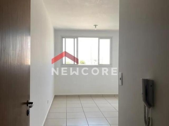 Apartamento em Rua Pioneira Maria Aparecida Araújo de Siqueira Loteamento Sumaré Maringá/PR