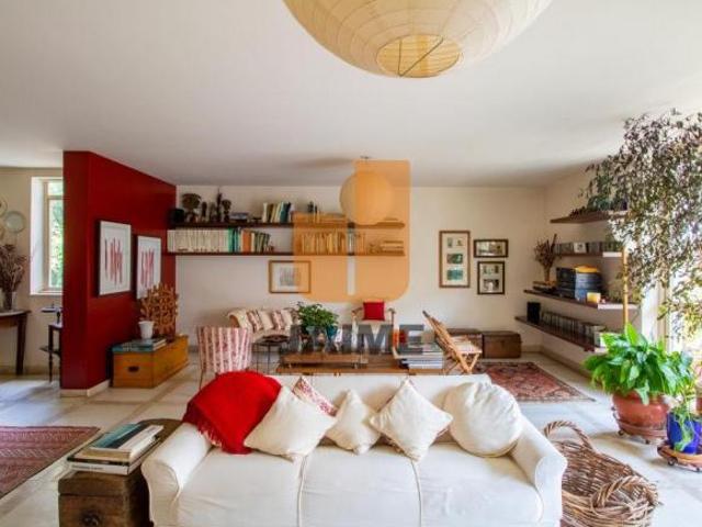 Apartamento em rua tranquila arborizada localização com acesso fácil ao Shopping Higinienópolis