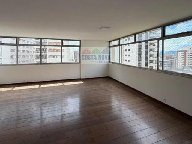Apartamento em rua tranquila e silenciosa