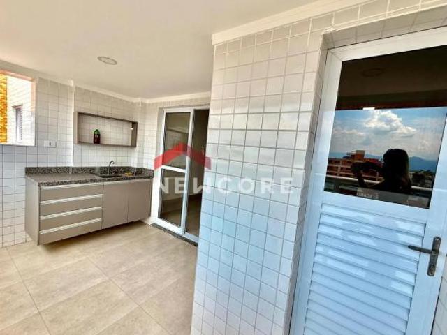 Apartamento em Rua Turiassu Guilhermina Praia Grande/SP