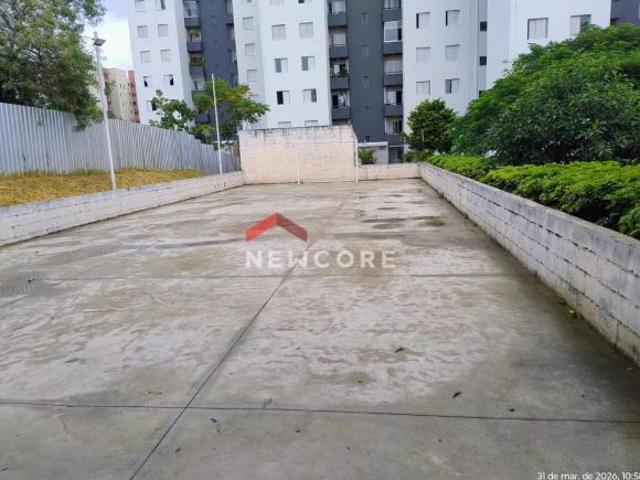 Apartamento em Rua Valdemar Celestino da Silva Parque São Vicente Mauá/SP