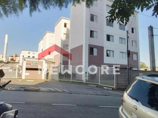 Apartamento em Rua Valdir Soares Lopes São Pedro Osasco/SP