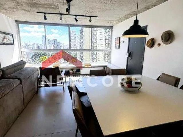 Apartamento em Rua Vieira de Morais Campo Belo São Paulo/SP