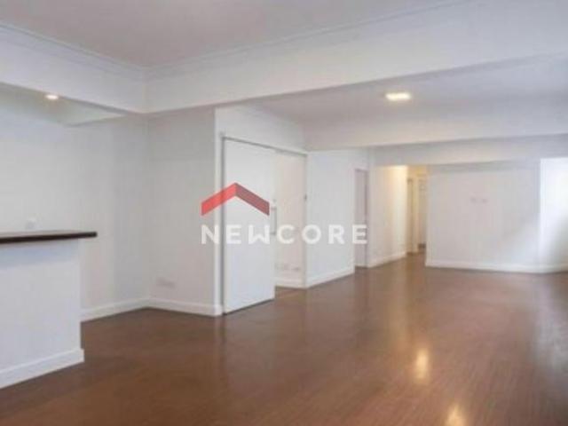 Apartamento em Rua Vieira de Morais Campo Belo São Paulo/SP