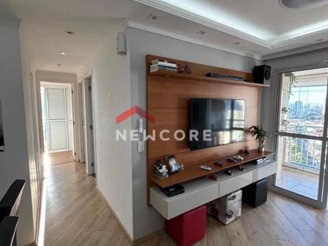 Apartamento em Rua Vigário Albernaz Vila Gumercindo São Paulo/SP