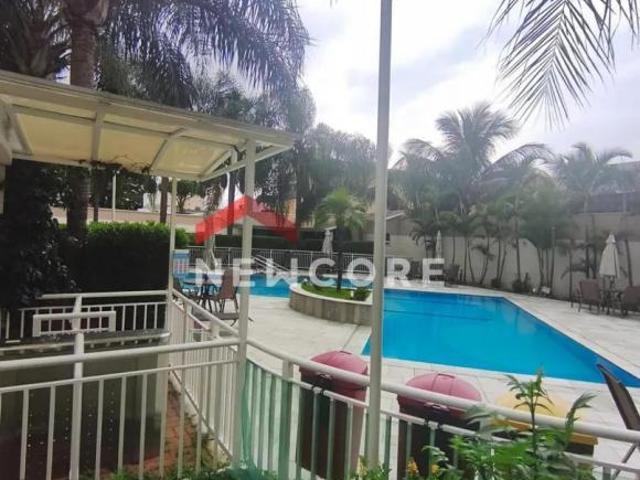 Apartamento em Rua Zuma de Sá Fernandes Presidente Altino Osasco/SP