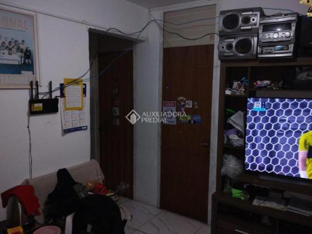 Apartamento em Rubem Berta, Porto Alegre