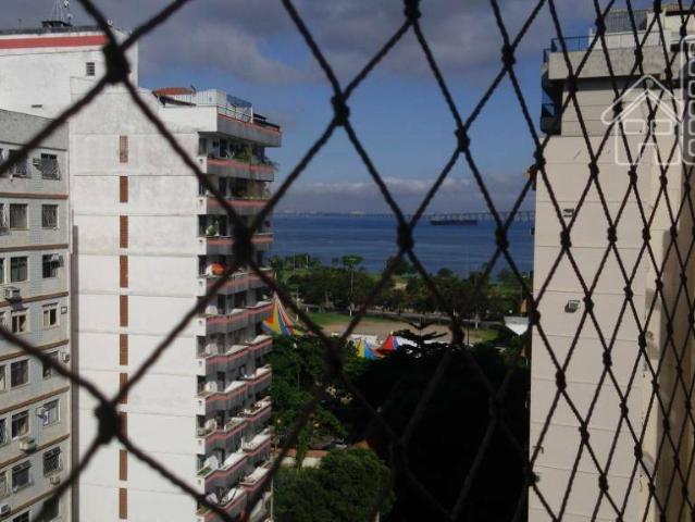 Apartamento em São Domingos, Niterói/RJ de 70m² 2 quartos à venda por R$ 679.000,00
