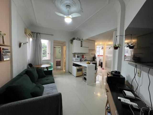 Apartamento em São Francisco, Niterói/RJ de 60m² 1 quartos para locação R$ 2.500,00/mes