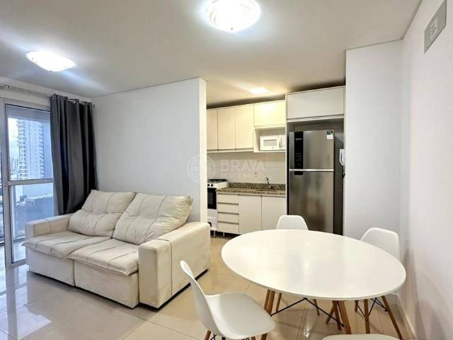 Apartamento em São João, Itajaí/SC de 60m² 2 quartos para locação R$ 4.200,00/mes