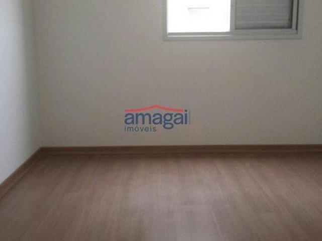 Apartamento em São José dos Campos, no bairro Palmeiras de São José, à venda