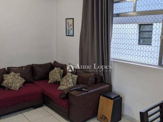 APARTAMENTO EM SÃO VICENTE! EM ÓTIMA LOCALIZAÇÃO COM TUDO PRÓXIMO, COMÉRCIOS, PADARIAS E ESCOLAS!