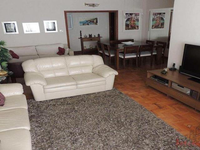 Apartamento em Santa Cecília Cód. de Ref: 6106